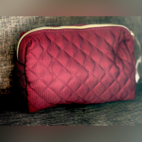 space nk | Bags | Stunning Space Nk Quilted Burgundy Womens Trousseau ...